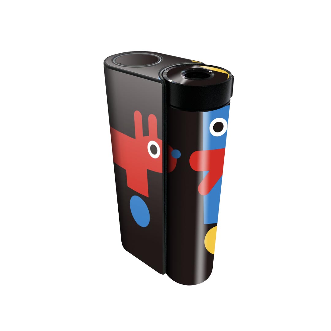 商品特徴・貼るだけでかんたん着せ替え、glo hyperx2 専用デザインスキンシール・高精細プリントで写真と遜色のない仕上がり！半光沢シートでしっとりツヤのある表現力・正面に加え、天面・底面シールがセットで一体感アップ！・ちょっとしたすり...