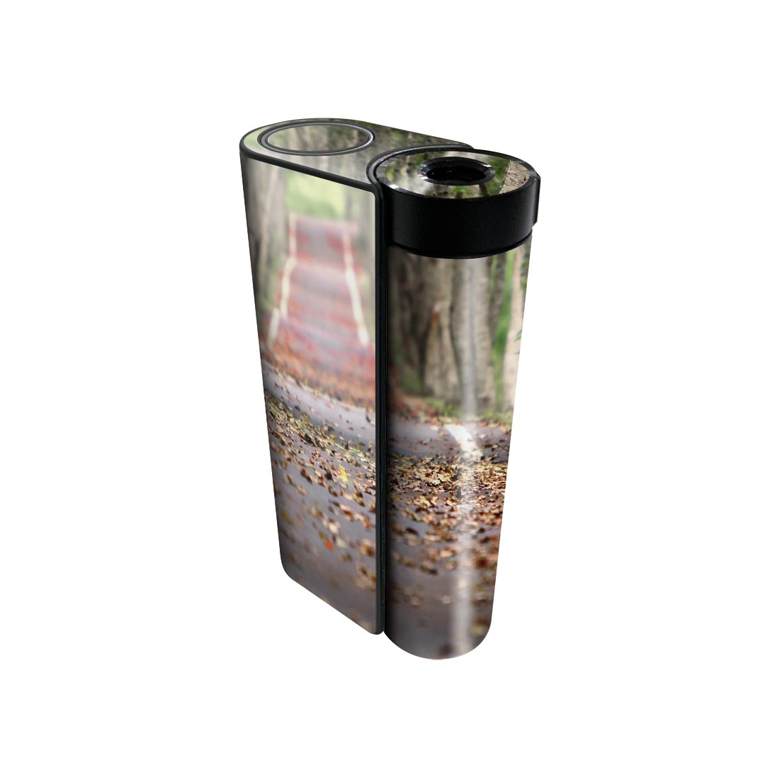 商品特徴・貼るだけでかんたん着せ替え、glo hyperx2 専用デザインスキンシール・高精細プリントで写真と遜色のない仕上がり！半光沢シートでしっとりツヤのある表現力・正面に加え、天面・底面シールがセットで一体感アップ！・ちょっとしたすり...