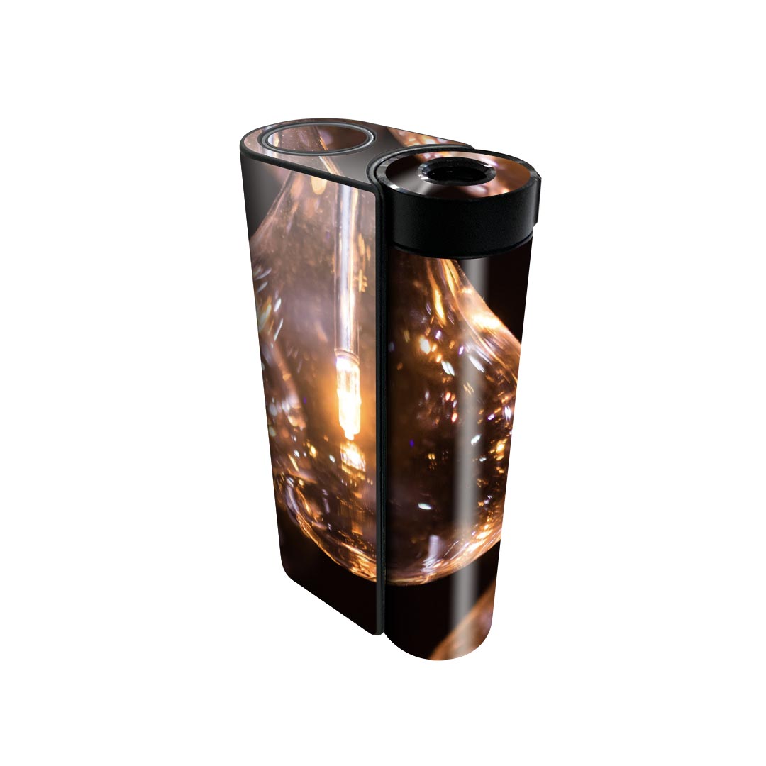 商品特徴・貼るだけでかんたん着せ替え、glo hyperx2 専用デザインスキンシール・高精細プリントで写真と遜色のない仕上がり！半光沢シートでしっとりツヤのある表現力・正面に加え、天面・底面シールがセットで一体感アップ！・ちょっとしたすり...