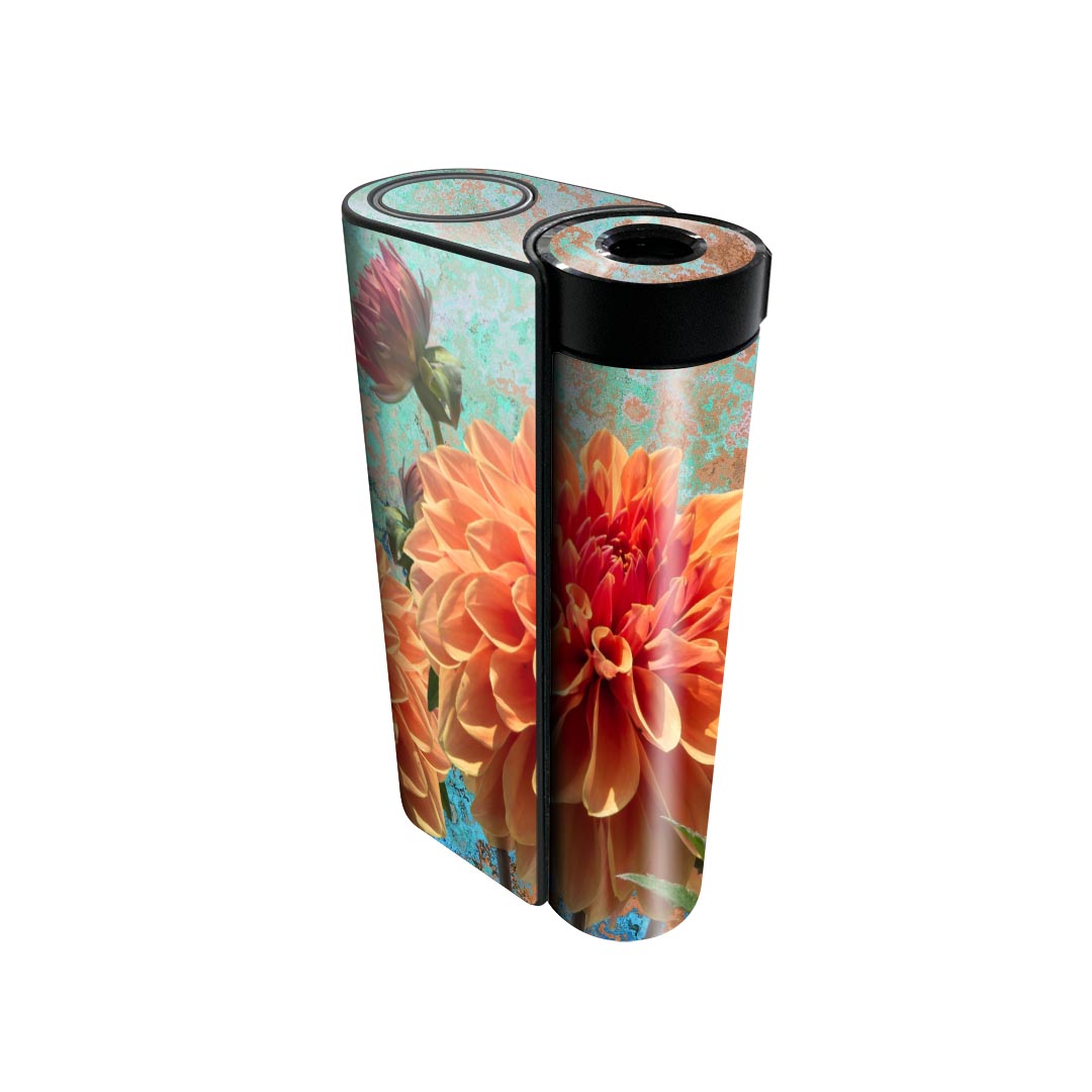 商品特徴・貼るだけでかんたん着せ替え、glo hyperx2 専用デザインスキンシール・高精細プリントで写真と遜色のない仕上がり！半光沢シートでしっとりツヤのある表現力・正面に加え、天面・底面シールがセットで一体感アップ！・ちょっとしたすり...