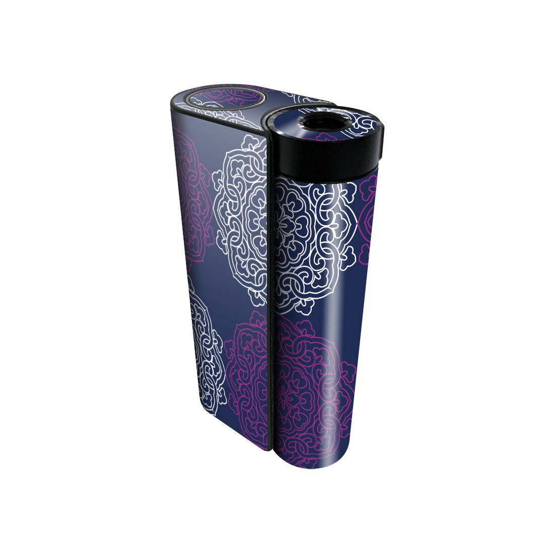 商品特徴・貼るだけでかんたん着せ替え、glo hyperx2 専用デザインスキンシール・高精細プリントで写真と遜色のない仕上がり！半光沢シートでしっとりツヤのある表現力・正面に加え、天面・底面シールがセットで一体感アップ！・ちょっとしたすり...