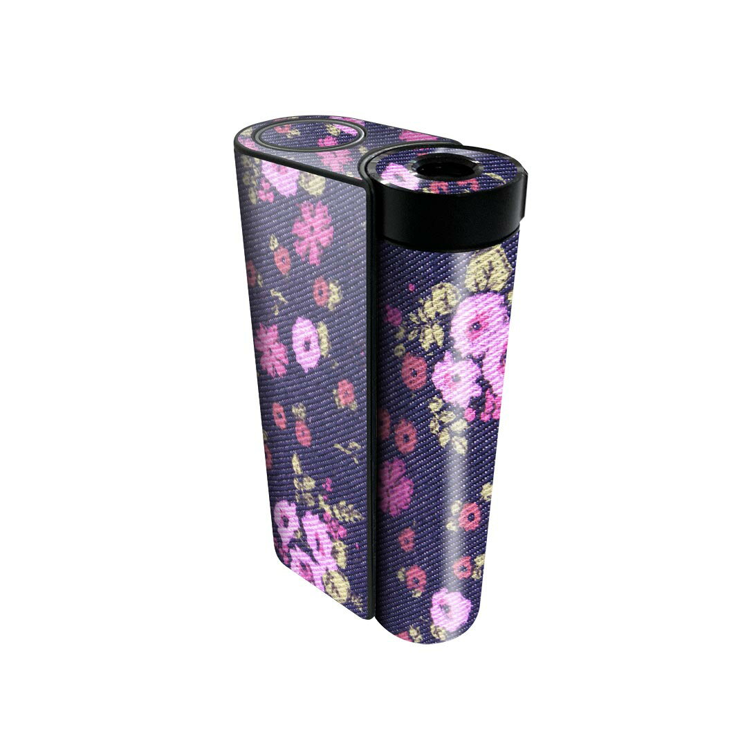 商品特徴・貼るだけでかんたん着せ替え、glo hyperx2 専用デザインスキンシール・高精細プリントで写真と遜色のない仕上がり！半光沢シートでしっとりツヤのある表現力・正面に加え、天面・底面シールがセットで一体感アップ！・ちょっとしたすり...