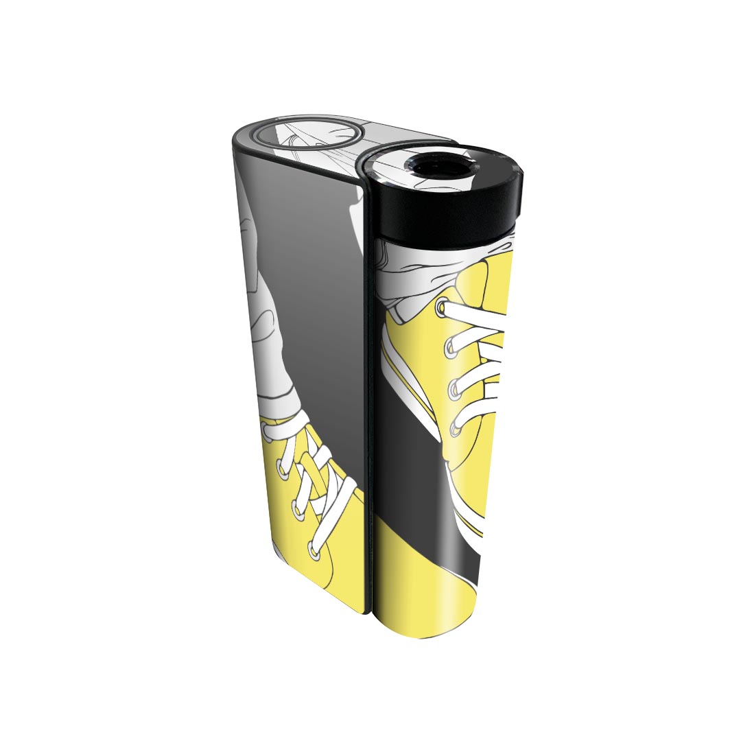 商品特徴・貼るだけでかんたん着せ替え、glo hyperx2 専用デザインスキンシール・高精細プリントで写真と遜色のない仕上がり！半光沢シートでしっとりツヤのある表現力・正面に加え、天面・底面シールがセットで一体感アップ！・ちょっとしたすり...