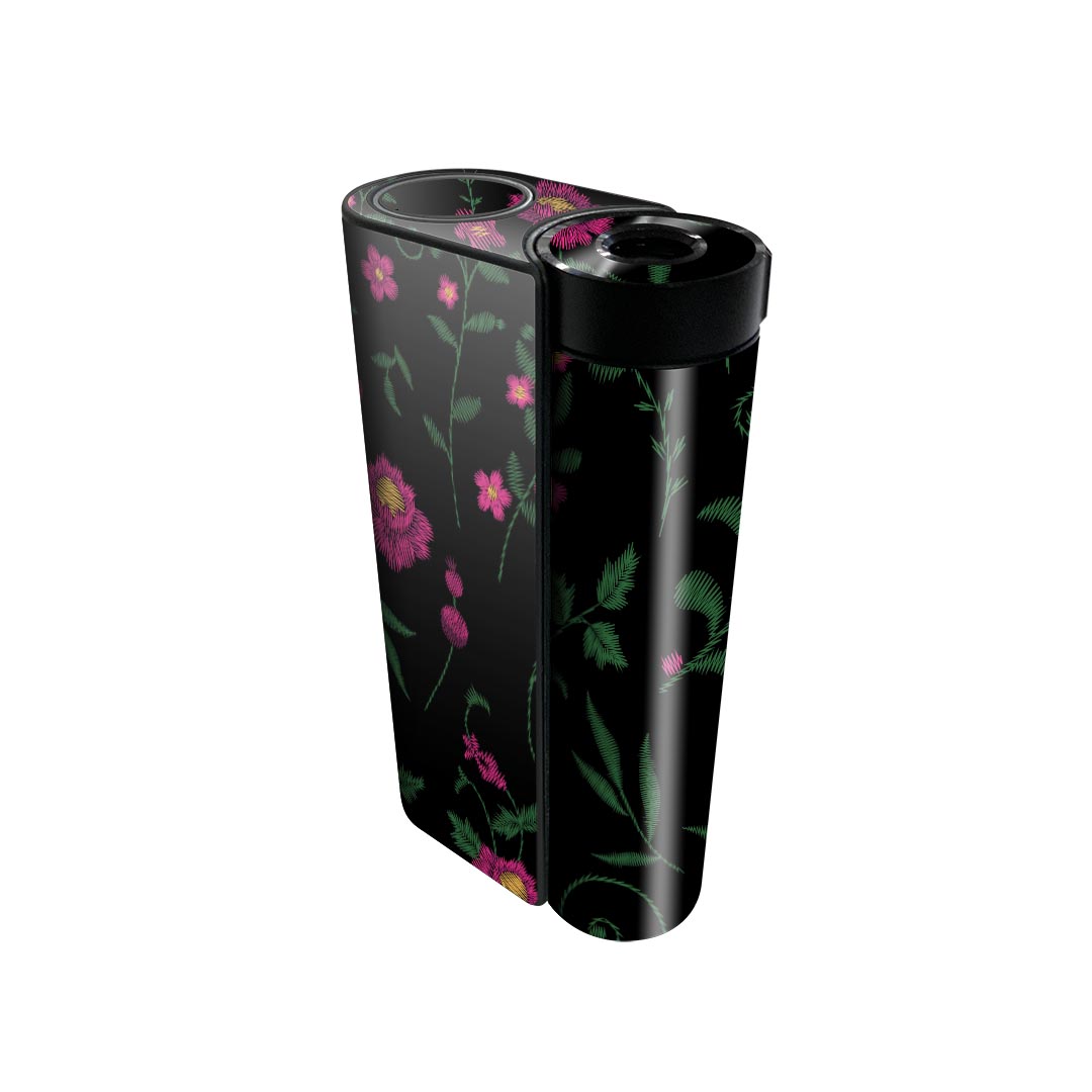 商品特徴・貼るだけでかんたん着せ替え、glo hyperx2 専用デザインスキンシール・高精細プリントで写真と遜色のない仕上がり！半光沢シートでしっとりツヤのある表現力・正面に加え、天面・底面シールがセットで一体感アップ！・ちょっとしたすり...