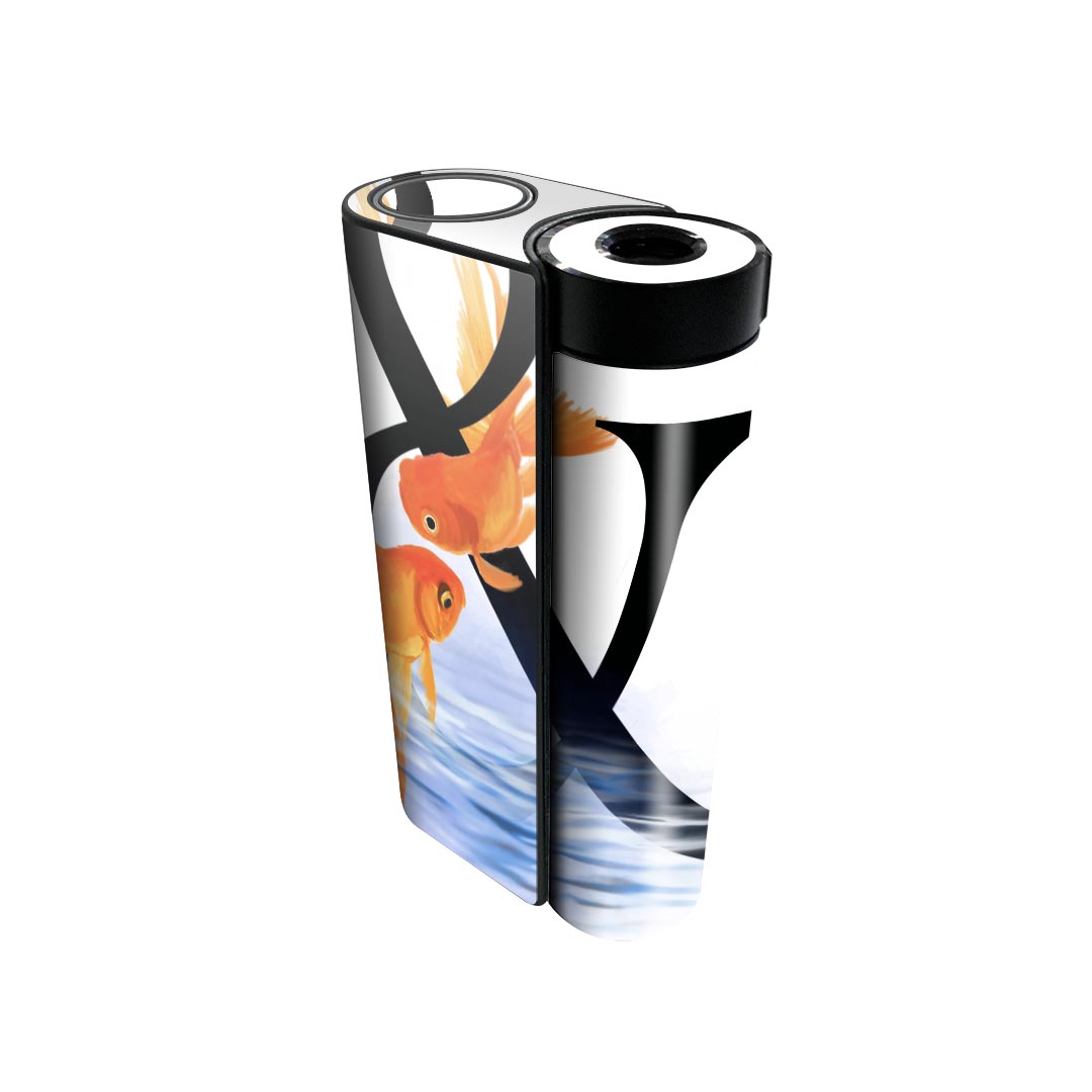 商品特徴・貼るだけでかんたん着せ替え、glo hyperx2 専用デザインスキンシール・高精細プリントで写真と遜色のない仕上がり！半光沢シートでしっとりツヤのある表現力・正面に加え、天面・底面シールがセットで一体感アップ！・ちょっとしたすり...