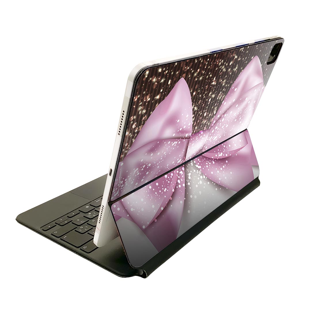 商品特徴・貼るだけでおしゃれに簡単着せ替え、Magic Keyboard 全面デザインスキンシール！・高精細プリントで写真と遜色がない仕上がり！・ちょっとしたすり傷から端末を保護！・「裸で持つ派」の人にはもちろん、お手持ちのクリアケース付け...