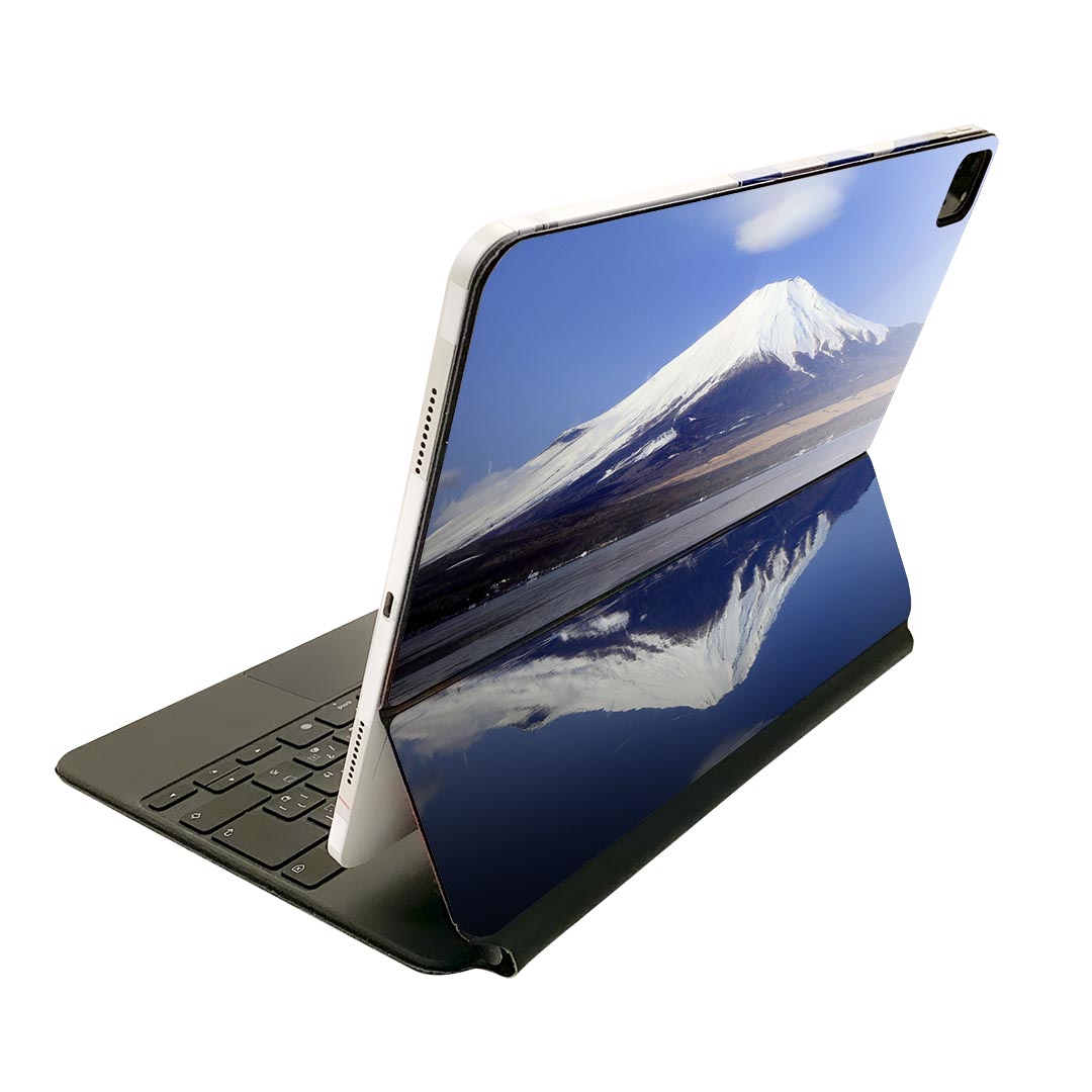 商品特徴・貼るだけでおしゃれに簡単着せ替え、Magic Keyboard 全面デザインスキンシール！・高精細プリントで写真と遜色がない仕上がり！・ちょっとしたすり傷から端末を保護！・「裸で持つ派」の人にはもちろん、お手持ちのクリアケース付け...