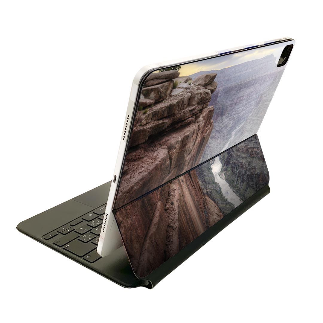 商品特徴・貼るだけでおしゃれに簡単着せ替え、Magic Keyboard 全面デザインスキンシール！・高精細プリントで写真と遜色がない仕上がり！・ちょっとしたすり傷から端末を保護！・「裸で持つ派」の人にはもちろん、お手持ちのクリアケース付け...