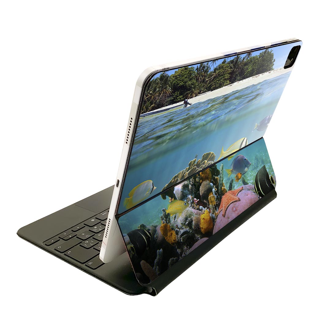 商品特徴・貼るだけでおしゃれに簡単着せ替え、Magic Keyboard 全面デザインスキンシール！・高精細プリントで写真と遜色がない仕上がり！・ちょっとしたすり傷から端末を保護！・「裸で持つ派」の人にはもちろん、お手持ちのクリアケース付け...