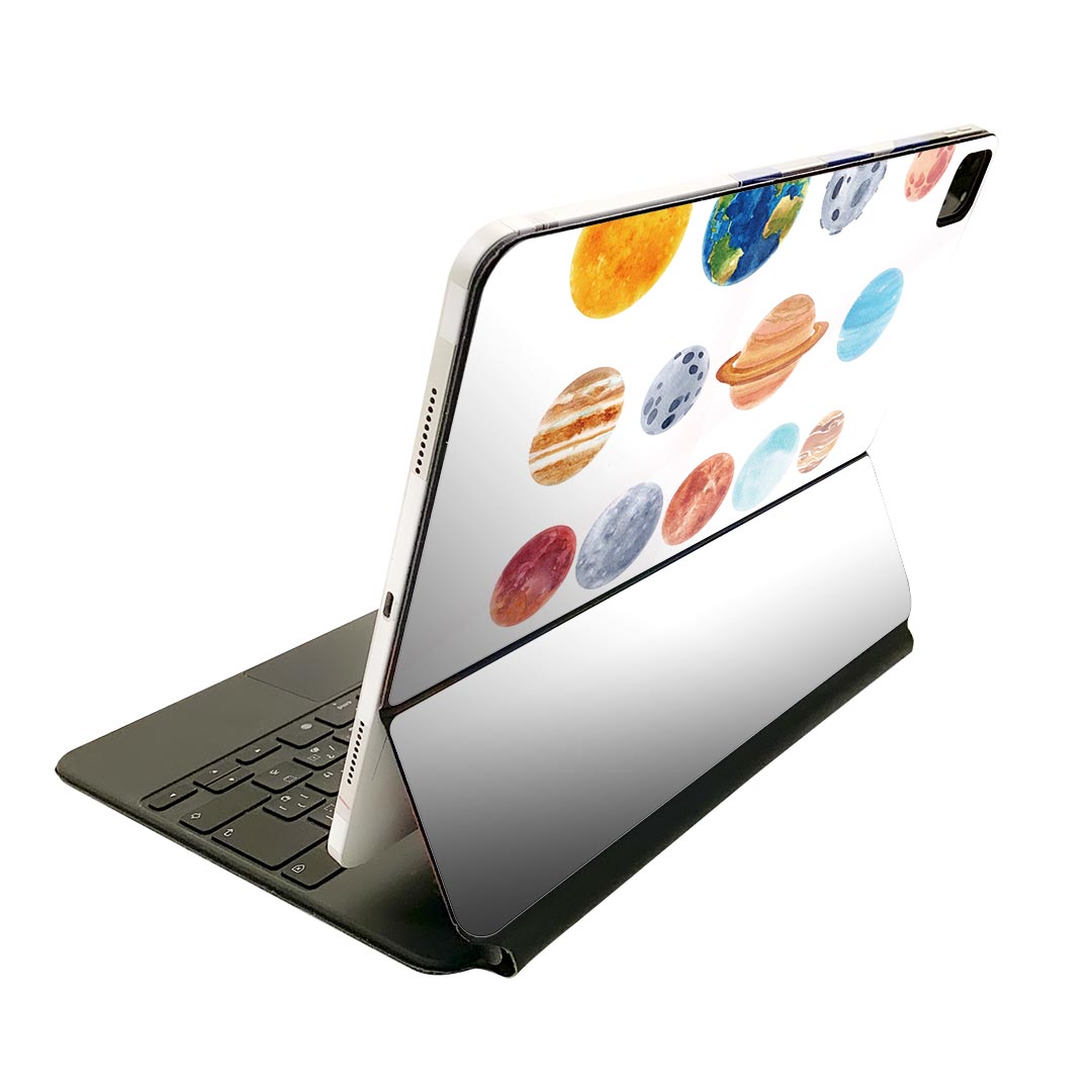 商品特徴・貼るだけでおしゃれに簡単着せ替え、Magic Keyboard 全面デザインスキンシール！・高精細プリントで写真と遜色がない仕上がり！・ちょっとしたすり傷から端末を保護！・「裸で持つ派」の人にはもちろん、お手持ちのクリアケース付け...