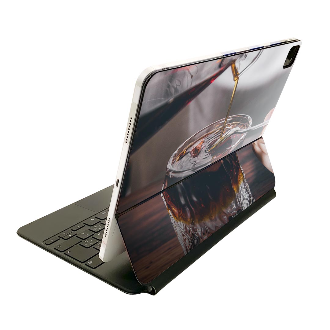 商品特徴・貼るだけでおしゃれに簡単着せ替え、Magic Keyboard 全面デザインスキンシール！・高精細プリントで写真と遜色がない仕上がり！・ちょっとしたすり傷から端末を保護！・「裸で持つ派」の人にはもちろん、お手持ちのクリアケース付け...