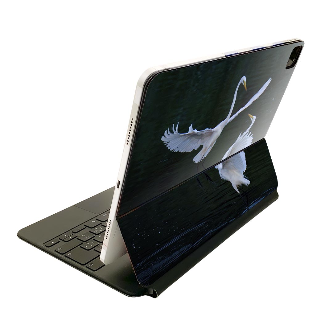 商品特徴・貼るだけでおしゃれに簡単着せ替え、Magic Keyboard 全面デザインスキンシール！・高精細プリントで写真と遜色がない仕上がり！・ちょっとしたすり傷から端末を保護！・「裸で持つ派」の人にはもちろん、お手持ちのクリアケース付け...