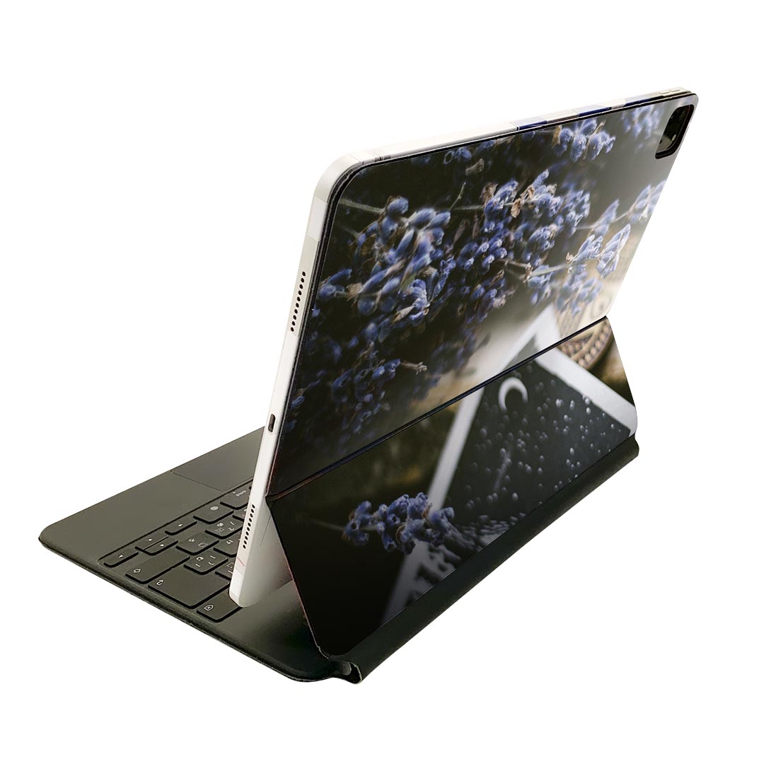 商品特徴・貼るだけでおしゃれに簡単着せ替え、Magic Keyboard 全面デザインスキンシール！・高精細プリントで写真と遜色がない仕上がり！・ちょっとしたすり傷から端末を保護！・「裸で持つ派」の人にはもちろん、お手持ちのクリアケース付け...