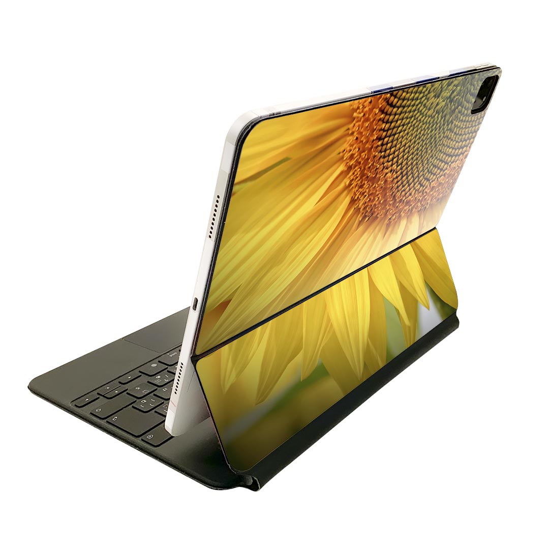 商品特徴・貼るだけでおしゃれに簡単着せ替え、Magic Keyboard 全面デザインスキンシール！・高精細プリントで写真と遜色がない仕上がり！・ちょっとしたすり傷から端末を保護！・「裸で持つ派」の人にはもちろん、お手持ちのクリアケース付け...