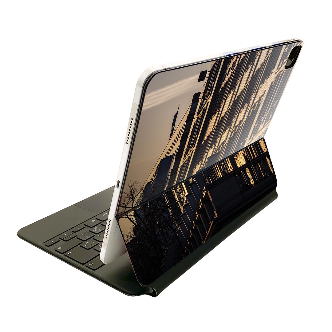 商品特徴・貼るだけでおしゃれに簡単着せ替え、Magic Keyboard 全面デザインスキンシール！・高精細プリントで写真と遜色がない仕上がり！・ちょっとしたすり傷から端末を保護！・「裸で持つ派」の人にはもちろん、お手持ちのクリアケース付け...