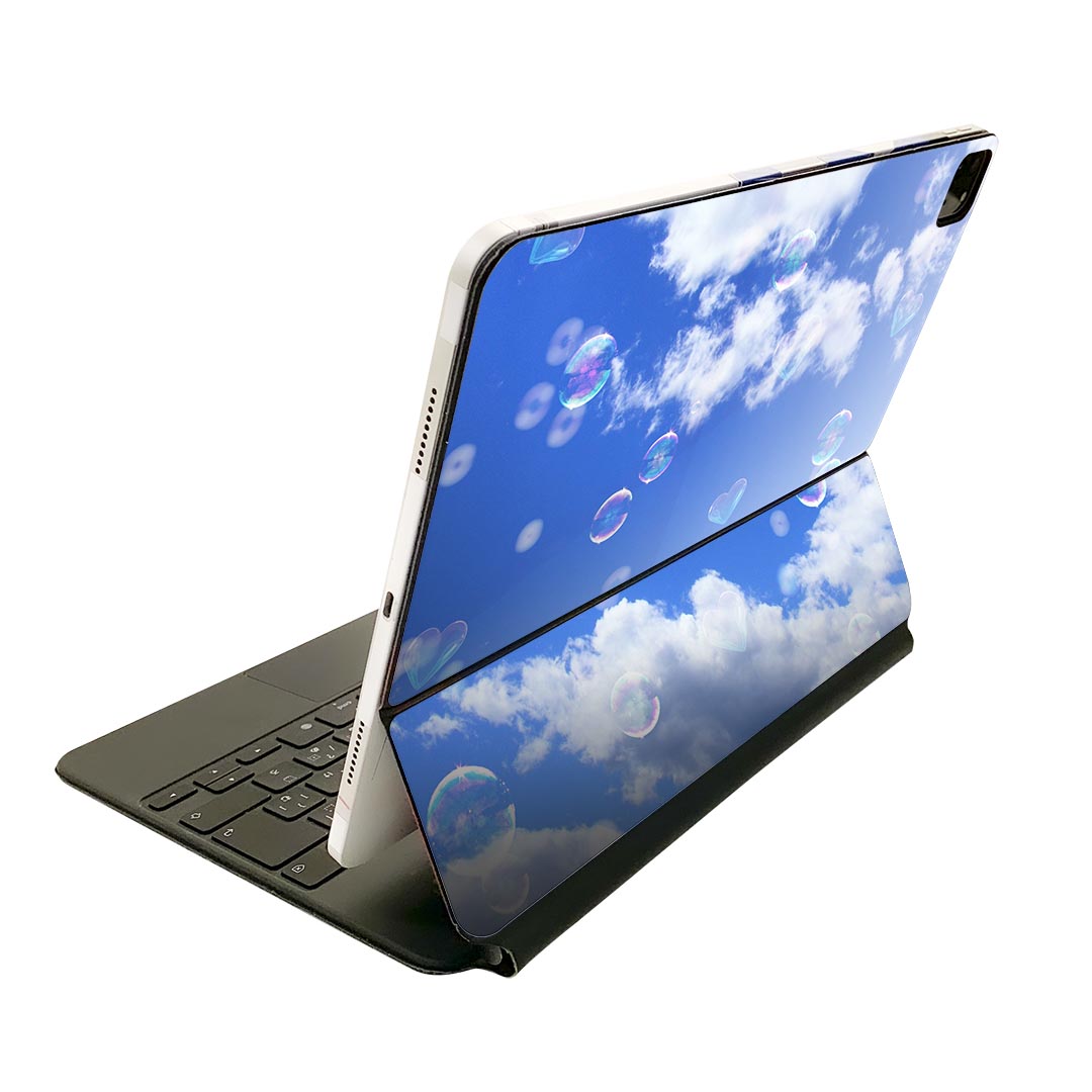 商品特徴・貼るだけでおしゃれに簡単着せ替え、Magic Keyboard 全面デザインスキンシール！・高精細プリントで写真と遜色がない仕上がり！・ちょっとしたすり傷から端末を保護！・「裸で持つ派」の人にはもちろん、お手持ちのクリアケース付け...