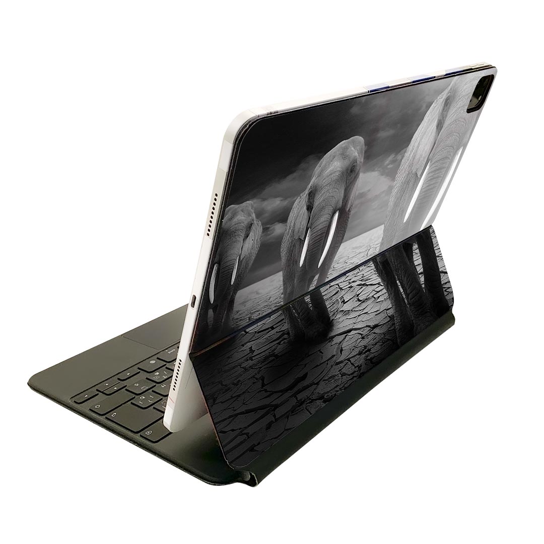 商品特徴・貼るだけでおしゃれに簡単着せ替え、Magic Keyboard 全面デザインスキンシール！・高精細プリントで写真と遜色がない仕上がり！・ちょっとしたすり傷から端末を保護！・「裸で持つ派」の人にはもちろん、お手持ちのクリアケース付け...