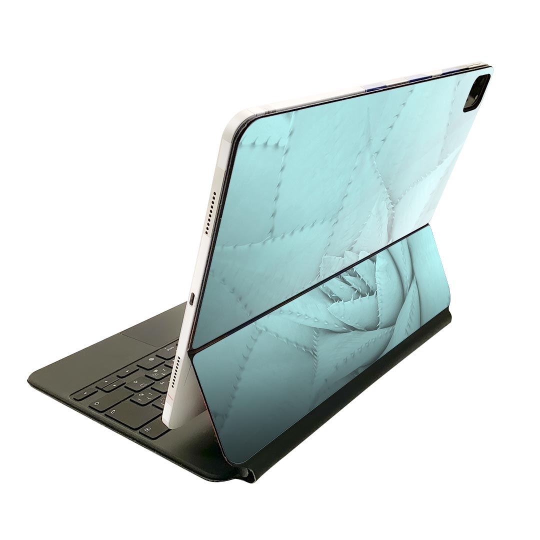 商品特徴・貼るだけでおしゃれに簡単着せ替え、Magic Keyboard 全面デザインスキンシール！・高精細プリントで写真と遜色がない仕上がり！・ちょっとしたすり傷から端末を保護！・「裸で持つ派」の人にはもちろん、お手持ちのクリアケース付け...