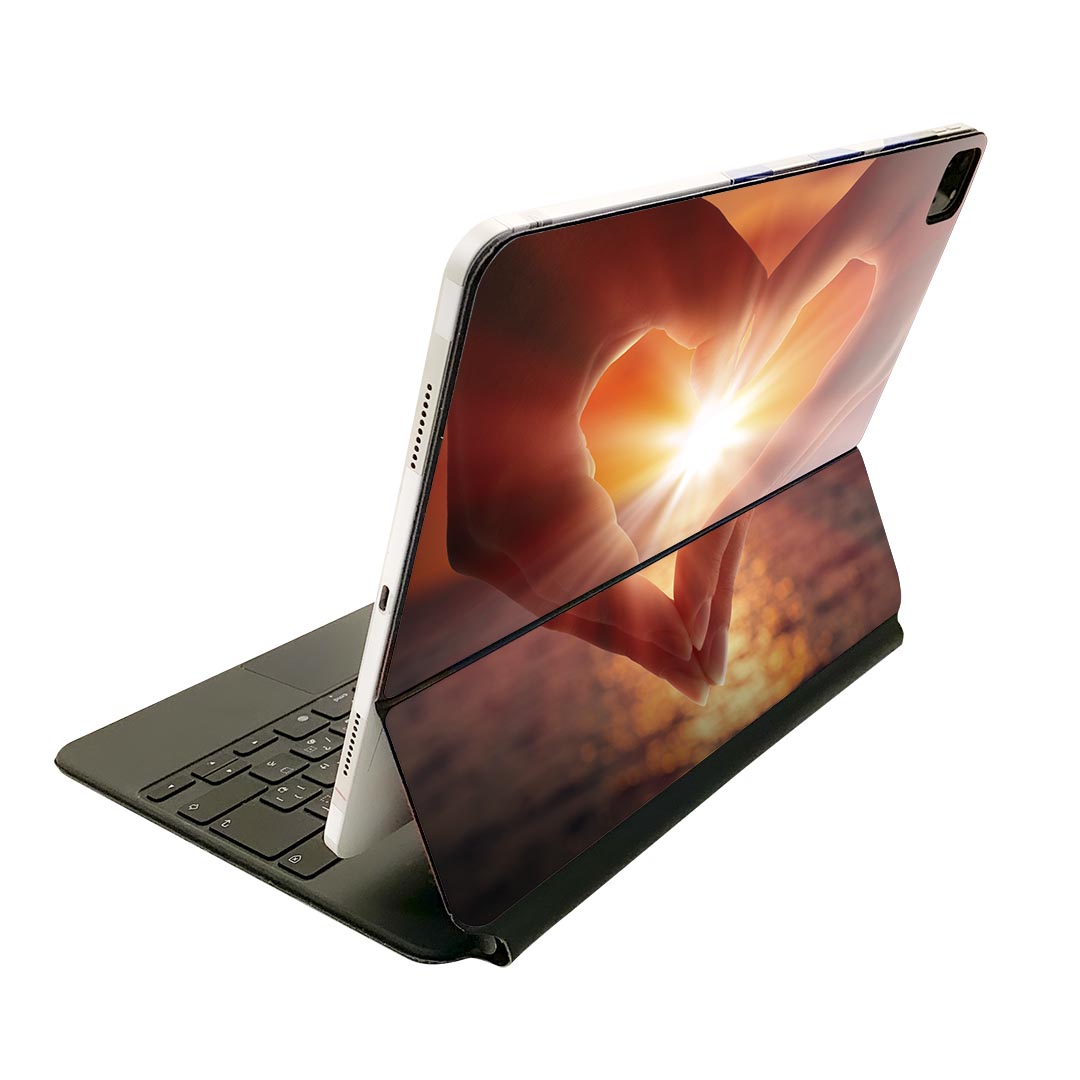 商品特徴・貼るだけでおしゃれに簡単着せ替え、Magic Keyboard 全面デザインスキンシール！・高精細プリントで写真と遜色がない仕上がり！・ちょっとしたすり傷から端末を保護！・「裸で持つ派」の人にはもちろん、お手持ちのクリアケース付け...