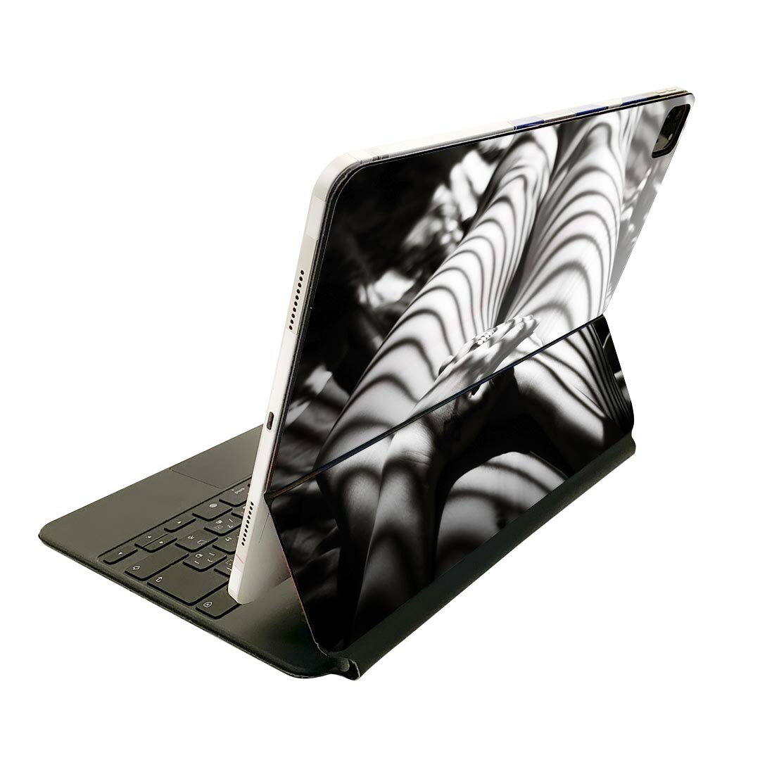 商品特徴・貼るだけでおしゃれに簡単着せ替え、Magic Keyboard 全面デザインスキンシール！・高精細プリントで写真と遜色がない仕上がり！・ちょっとしたすり傷から端末を保護！・「裸で持つ派」の人にはもちろん、お手持ちのクリアケース付け...