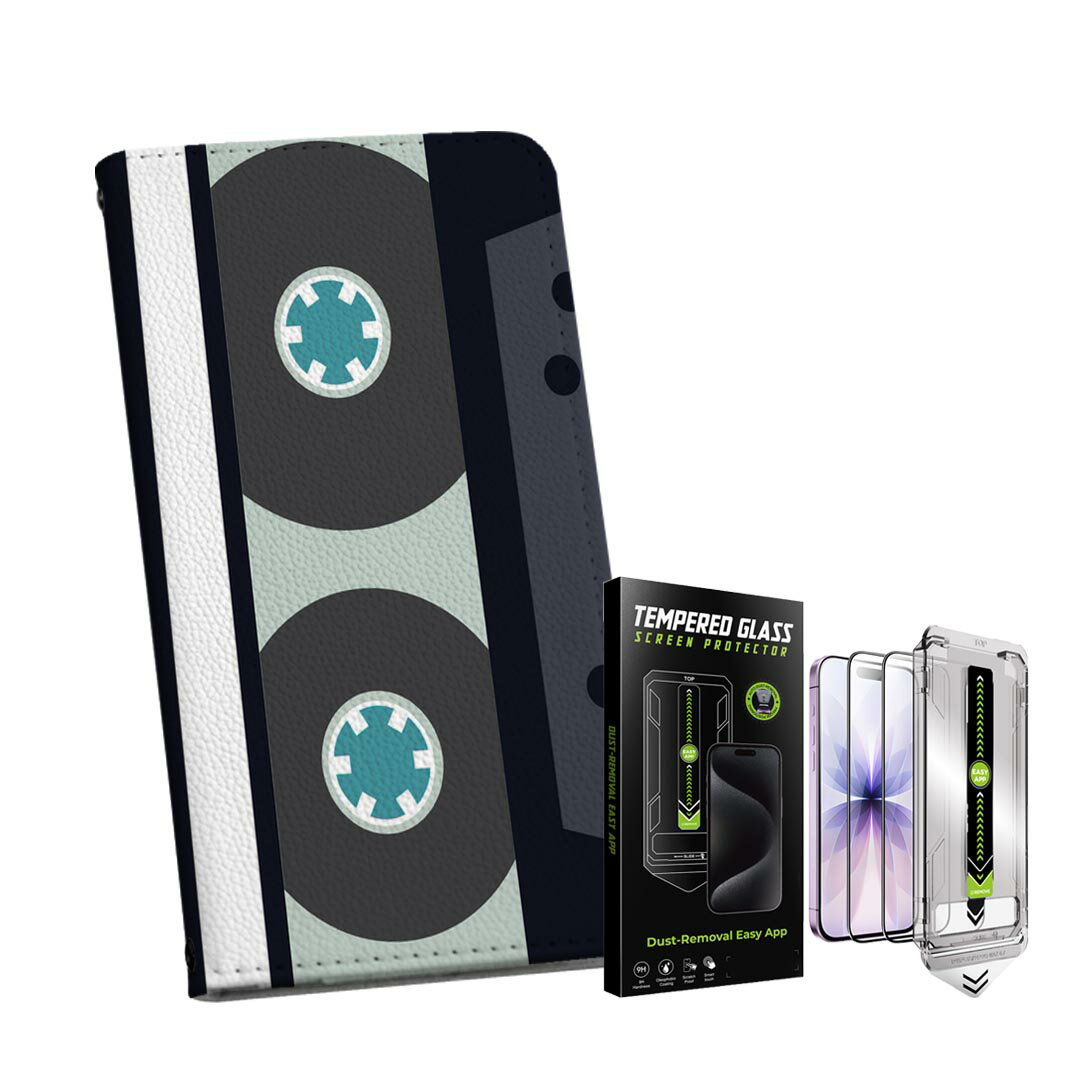 商品特徴・シームレスな全面デザイン（内側は落ち着いたオフホワイト）・外側は高品質の人工革を使用・内側にはスマホを装着するケースが付属・機種専用のカメラホール仕様でケースを装着したままの撮影が可能・ワンセグや動画の視聴に便利な横置きスタンド機...