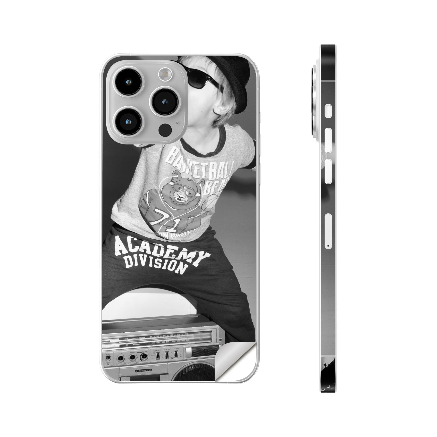 商品特徴・貼るだけでおしゃれに簡単着せ替え、スマホ用デザインスキンシール！・高精細プリントで写真と遜色のない仕上がり！半光沢シートはしっとりツヤのある表現力！・ちょっとしたすり傷からスマホを保護！・「裸で持つ派」の人にはもちろん、シールの上...