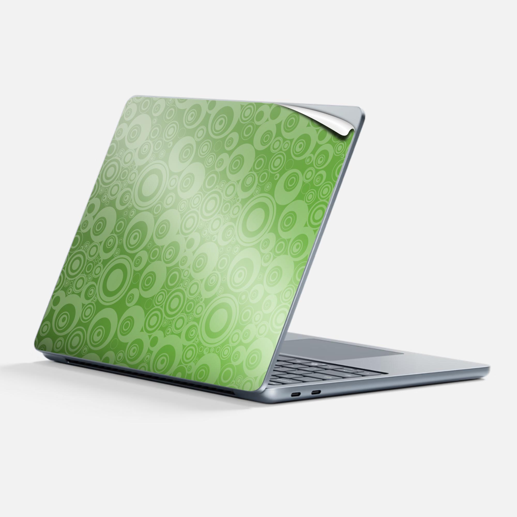 商品特徴・貼るだけでかんたん着せ替え、Surfac Laptop(第7世代) 13インチ 共通対応デザインスキンシール・高精細プリントで写真と遜色のない仕上がり！半光沢シートでしっとりツヤのある表現力・ちょっとしたすり傷からSurface本...