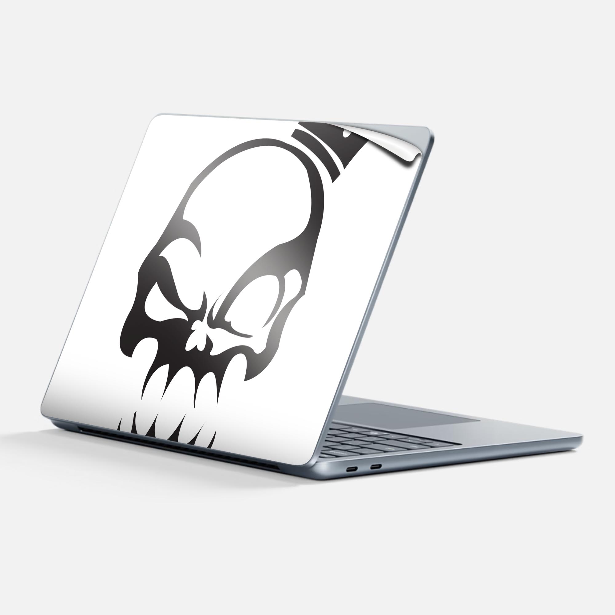商品特徴・貼るだけでかんたん着せ替え、Surfac Laptop(第7世代) 13インチ 共通対応デザインスキンシール・高精細プリントで写真と遜色のない仕上がり！半光沢シートでしっとりツヤのある表現力・ちょっとしたすり傷からSurface本...