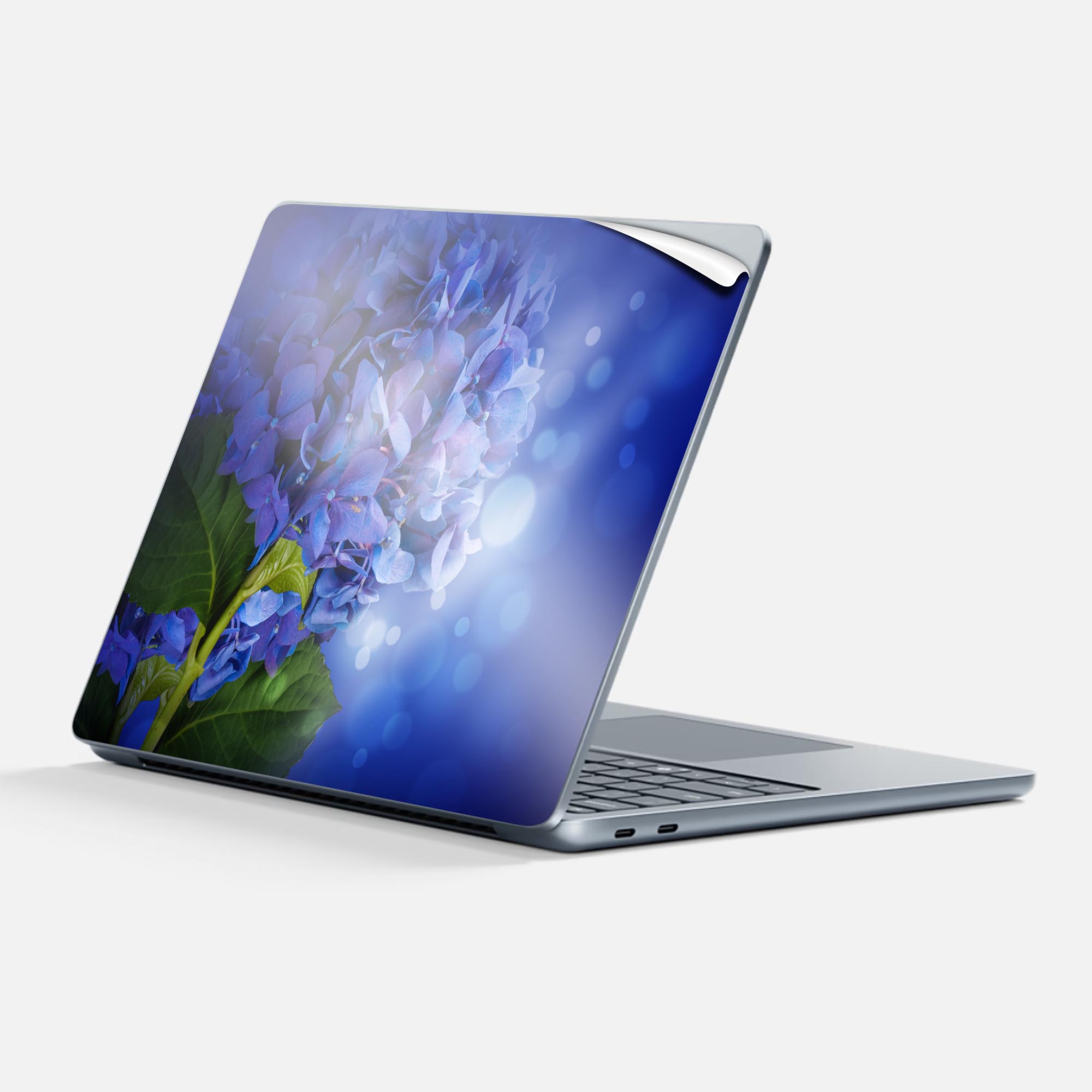 商品特徴・貼るだけでかんたん着せ替え、Surfac Laptop(第7世代) 13インチ 共通対応デザインスキンシール・高精細プリントで写真と遜色のない仕上がり！半光沢シートでしっとりツヤのある表現力・ちょっとしたすり傷からSurface本...