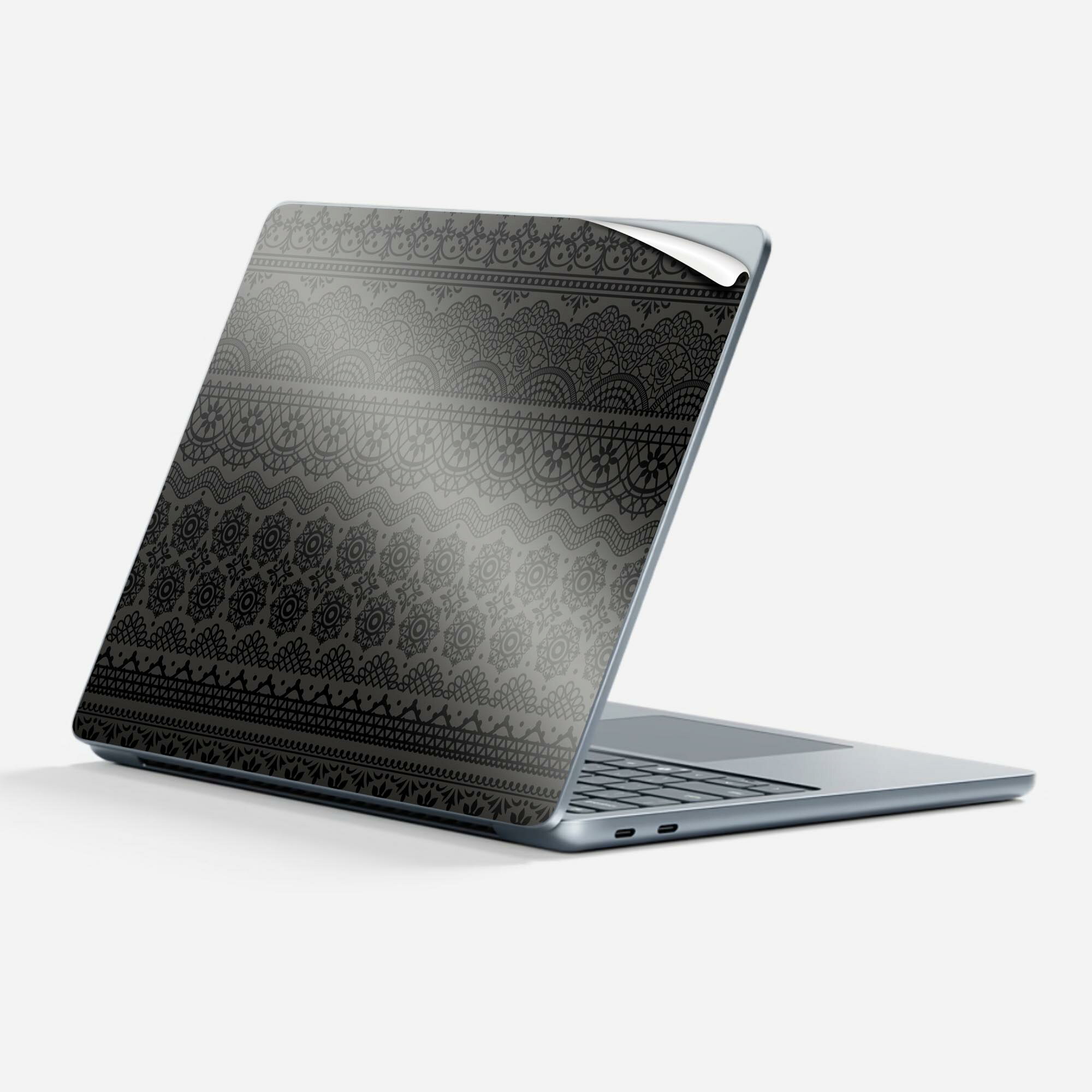 商品特徴・貼るだけでかんたん着せ替え、Surfac Laptop(第7世代) 13インチ 共通対応デザインスキンシール・高精細プリントで写真と遜色のない仕上がり！半光沢シートでしっとりツヤのある表現力・ちょっとしたすり傷からSurface本...