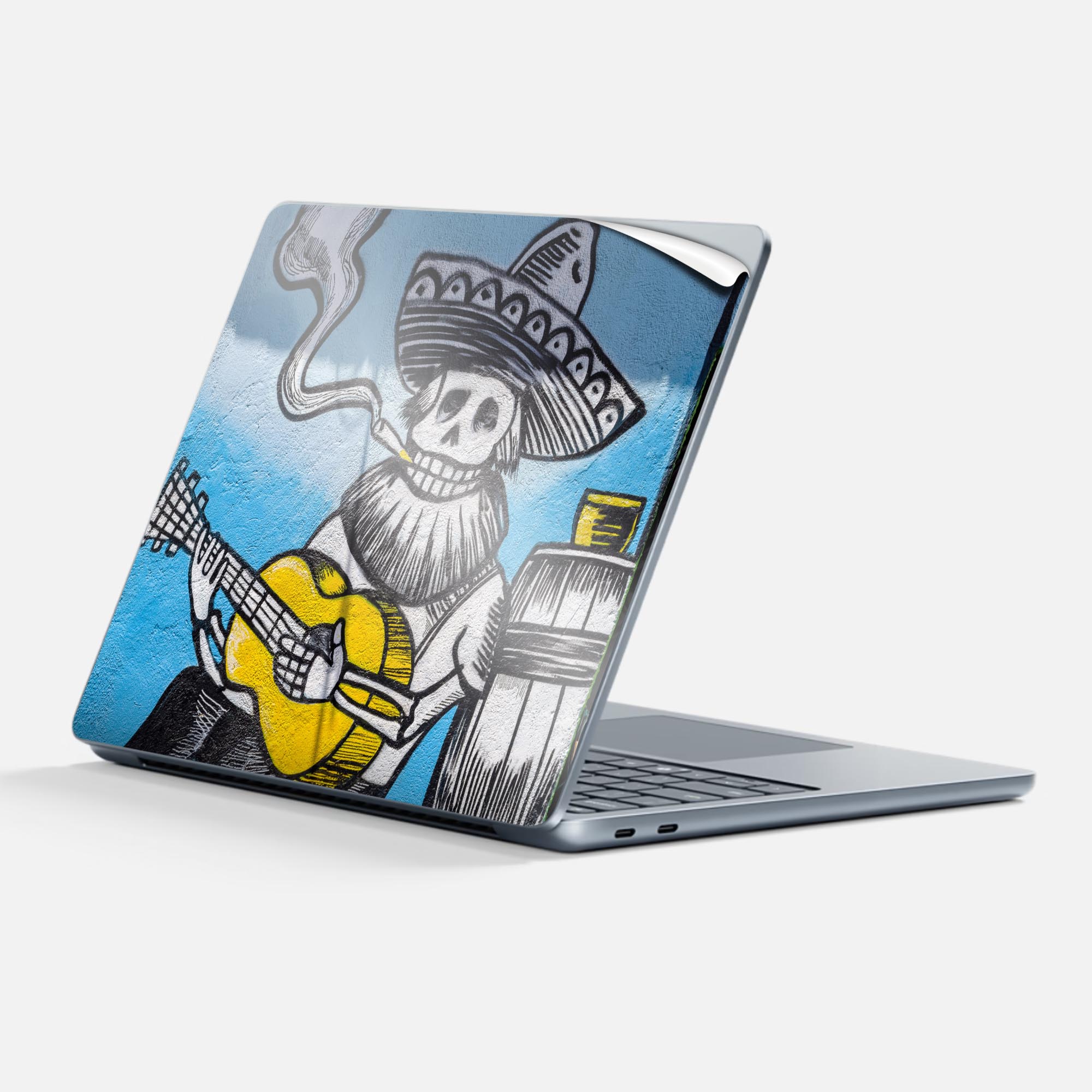 商品特徴・貼るだけでかんたん着せ替え、Surfac Laptop(第7世代) 13インチ 共通対応デザインスキンシール・高精細プリントで写真と遜色のない仕上がり！半光沢シートでしっとりツヤのある表現力・ちょっとしたすり傷からSurface本...