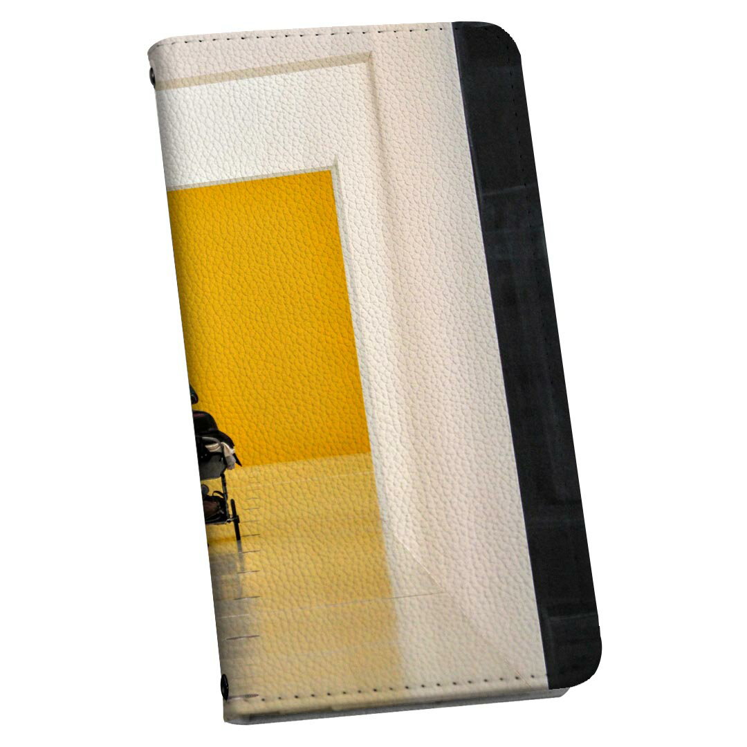 商品特徴・シームレスな全面デザイン（内側は落ち着いたオフホワイト）・外側は高品質の人工革を使用・内側にはスマホを装着するケースが付属・機種専用のカメラホール仕様でケースを装着したままの撮影が可能・ワンセグや動画の視聴に便利な横置きスタンド機...