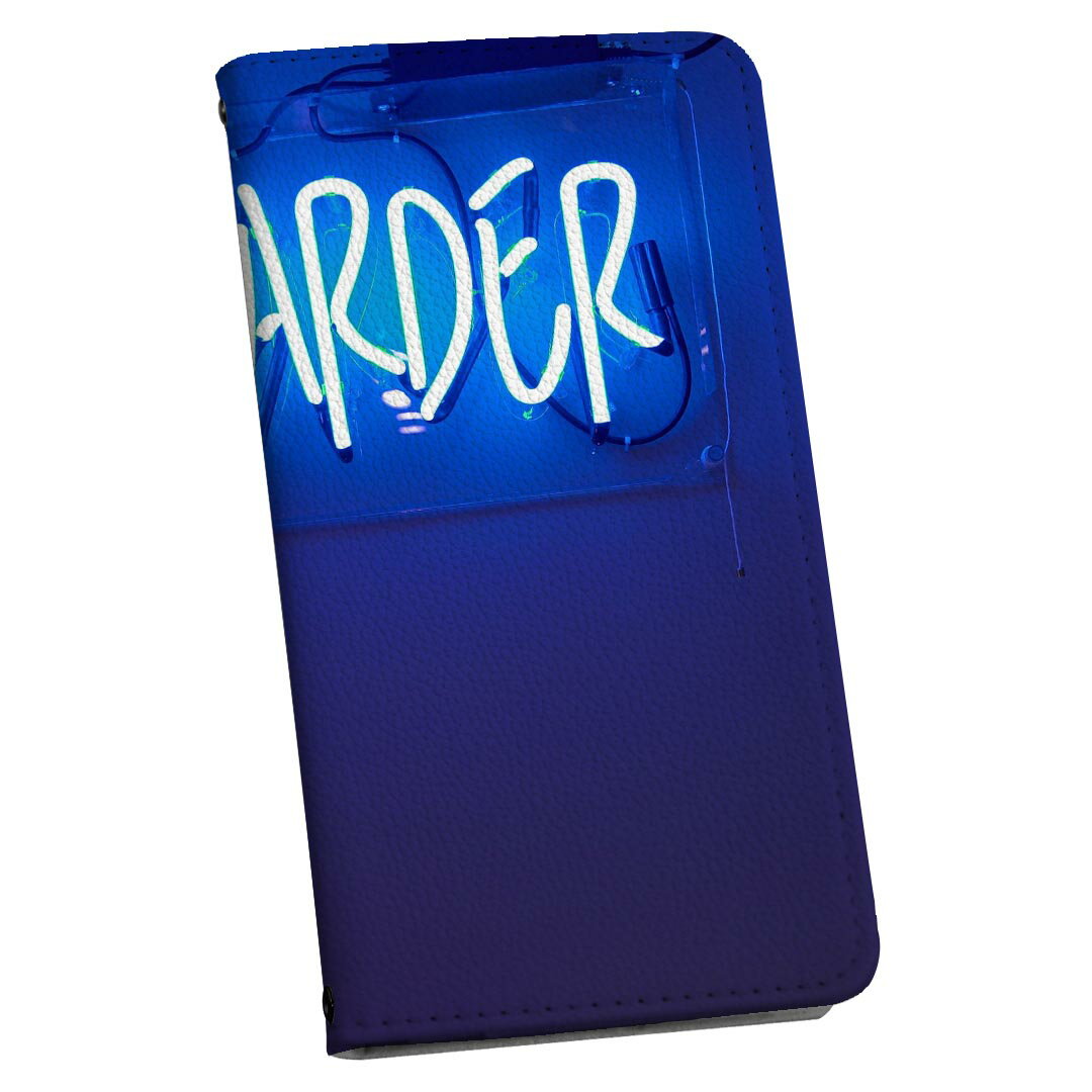 商品特徴・シームレスな全面デザイン（内側は落ち着いたオフホワイト）・外側は高品質の人工革を使用・内側にはスマホを装着するケースが付属・機種専用のカメラホール仕様でケースを装着したままの撮影が可能・ワンセグや動画の視聴に便利な横置きスタンド機...