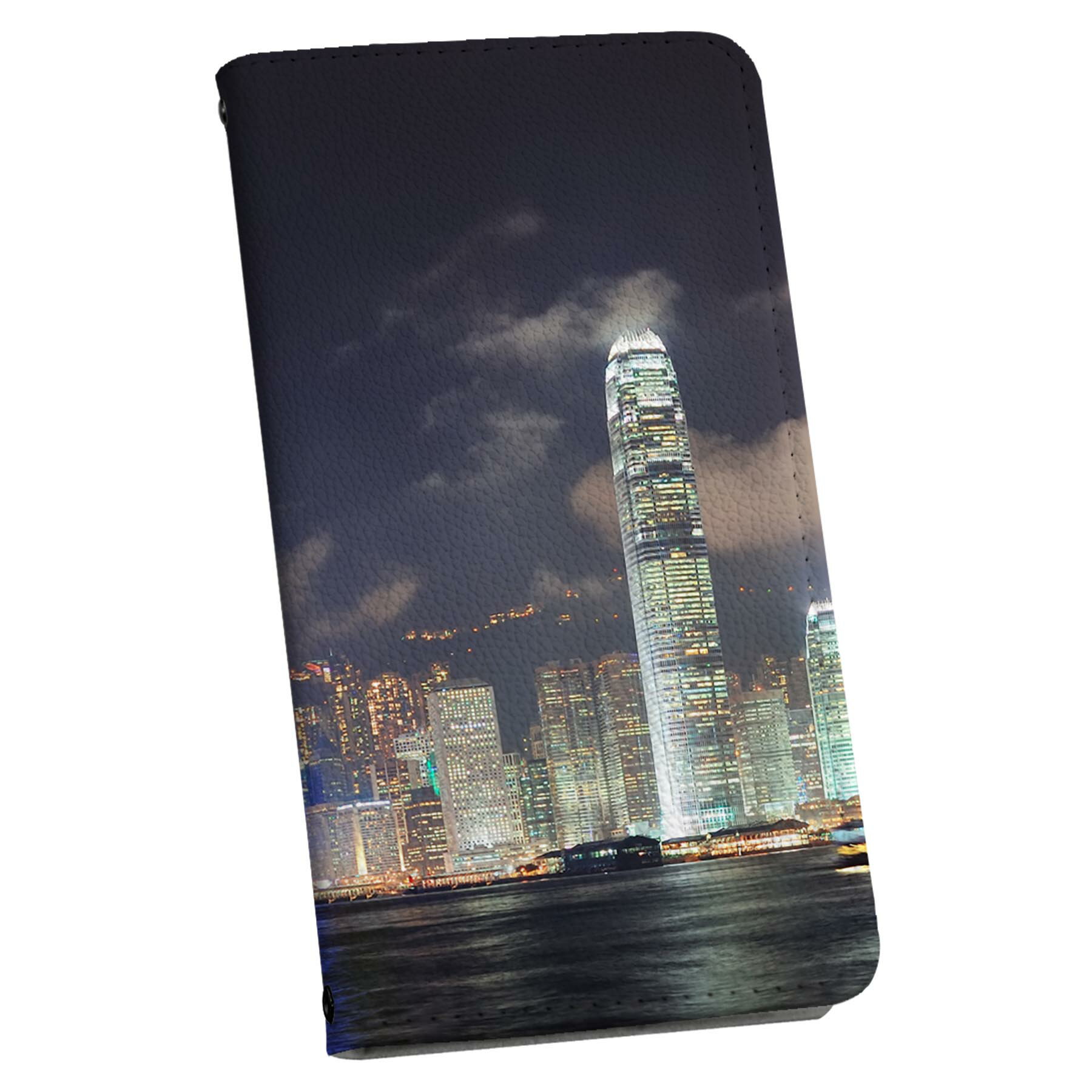 商品特徴・シームレスな全面デザイン（内側は落ち着いたオフホワイト）・外側は高品質の人工革を使用・内側にはスマホを装着するケースが付属・機種専用のカメラホール仕様でケースを装着したままの撮影が可能・ワンセグや動画の視聴に便利な横置きスタンド機...