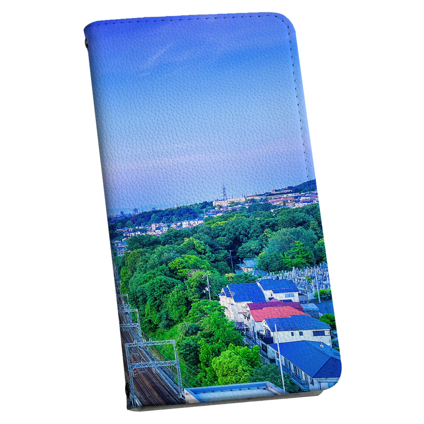 商品特徴・シームレスな全面デザイン（内側は落ち着いたオフホワイト）・外側は高品質の人工革を使用・内側にはスマホを装着するケースが付属・機種専用のカメラホール仕様でケースを装着したままの撮影が可能・ワンセグや動画の視聴に便利な横置きスタンド機...