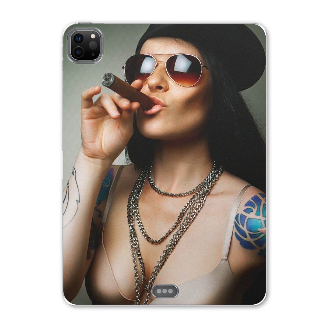 注意事項・素材ケースの入荷時期により、商品写真とは一部カメラ・ボタン穴などの形状が異なるケースを使用する場合があります。また、一部機種のTPU商品は素材強度の関係でケースの上からボタン操作するタイプとなりますが操作に影響はありません。・側面...