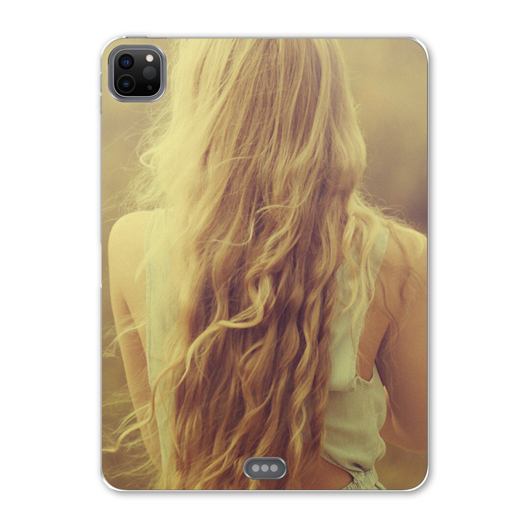 注意事項・素材ケースの入荷時期により、商品写真とは一部カメラ・ボタン穴などの形状が異なるケースを使用する場合があります。また、一部機種のTPU商品は素材強度の関係でケースの上からボタン操作するタイプとなりますが操作に影響はありません。・側面...