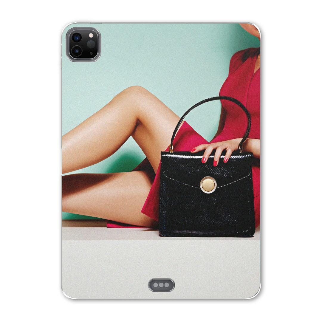 注意事項・素材ケースの入荷時期により、商品写真とは一部カメラ・ボタン穴などの形状が異なるケースを使用する場合があります。また、一部機種のTPU商品は素材強度の関係でケースの上からボタン操作するタイプとなりますが操作に影響はありません。・側面...