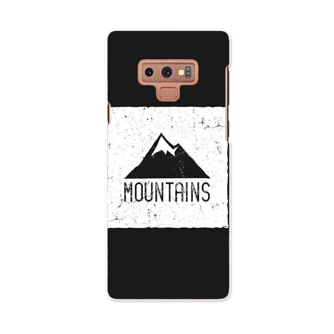 注意事項素材ケースの入荷時期により、商品写真とは一部カメラ・ボタン穴などの形状が異なるケースを使用する場合があります。また、一部機種のTPU商品は素材強度の関係でケースの上からボタン等を操作するタイプとなりますが操作に影響はありません。側面...