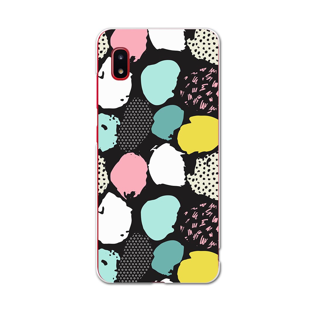 注意事項素材ケースの入荷時期により、商品写真とは一部カメラ・ボタン穴などの形状が異なるケースを使用する場合があります。また、一部機種のTPU商品は素材強度の関係でケースの上からボタン等を操作するタイプとなりますが操作に影響はありません。側面...