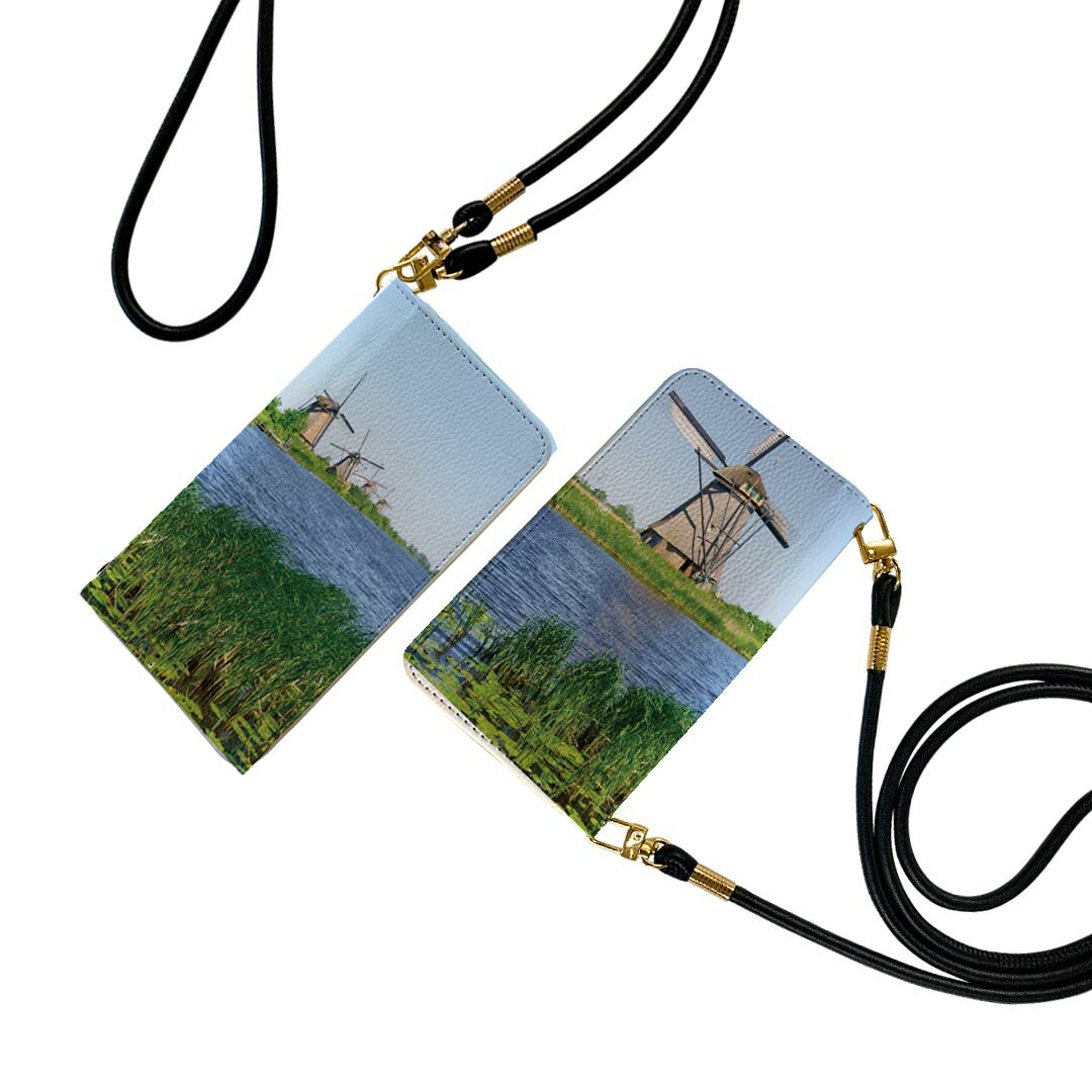 商品特徴・ショルダー付き手帳型スマホケース・シームレスな全面デザイン（内側は落ち着いたオフホワイト）・外側は高品質の人工革を使用・内側にはスマホを装着するケースが付属・機種専用のカメラホール仕様でケースを装着したままの撮影が可能・ワンセグや...