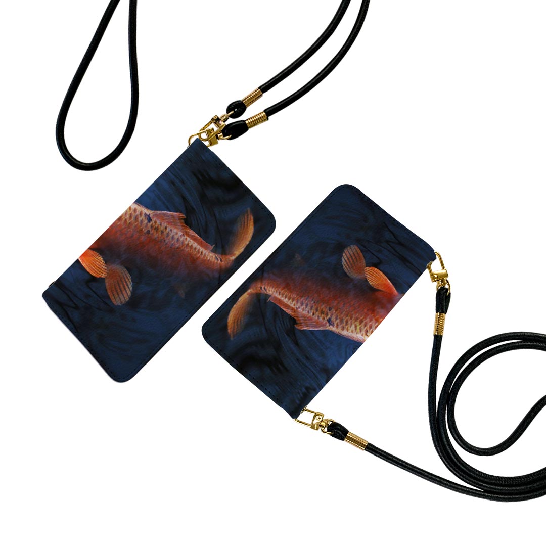 商品特徴・ショルダー付き手帳型スマホケース・シームレスな全面デザイン（内側は落ち着いたオフホワイト）・外側は高品質の人工革を使用・内側にはスマホを装着するケースが付属・機種専用のカメラホール仕様でケースを装着したままの撮影が可能・ワンセグや...