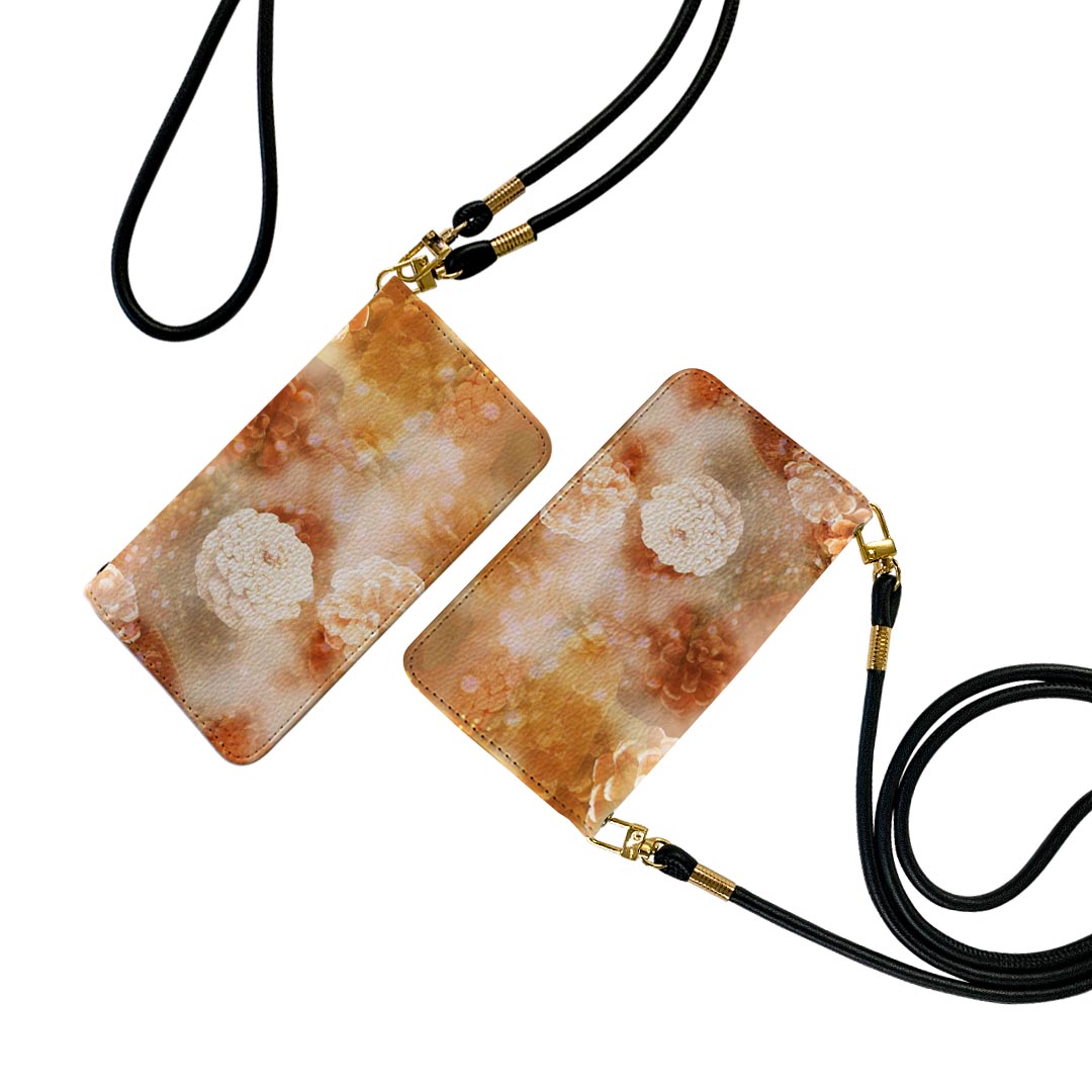 商品特徴・ショルダー付き手帳型スマホケース・シームレスな全面デザイン（内側は落ち着いたオフホワイト）・外側は高品質の人工革を使用・内側にはスマホを装着するケースが付属・機種専用のカメラホール仕様でケースを装着したままの撮影が可能・ワンセグや...