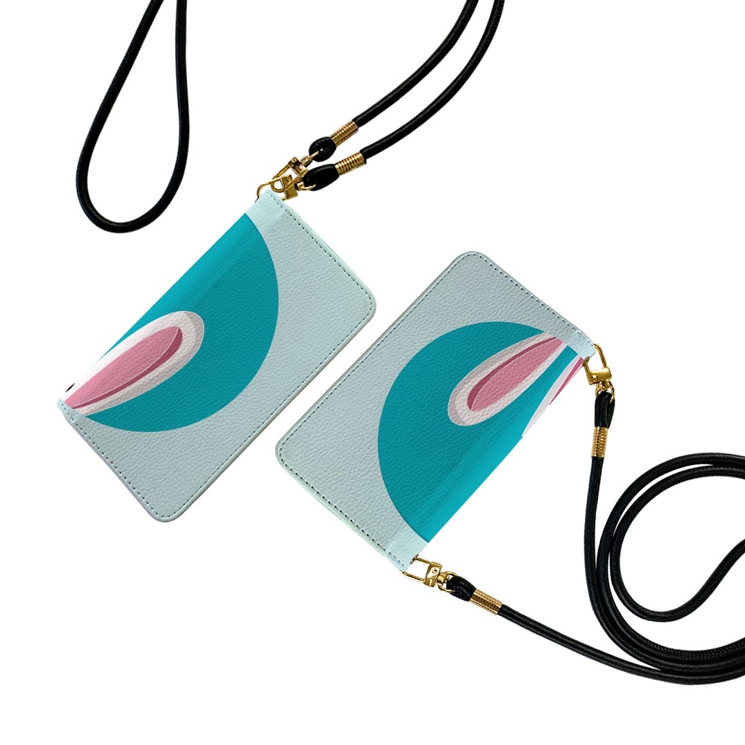 商品特徴・ショルダー付き手帳型スマホケース・シームレスな全面デザイン（内側は落ち着いたオフホワイト）・外側は高品質の人工革を使用・内側にはスマホを装着するケースが付属・機種専用のカメラホール仕様でケースを装着したままの撮影が可能・ワンセグや...