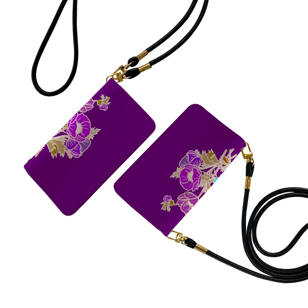 商品特徴・ショルダー付き手帳型スマホケース・シームレスな全面デザイン（内側は落ち着いたオフホワイト）・外側は高品質の人工革を使用・内側にはスマホを装着するケースが付属・機種専用のカメラホール仕様でケースを装着したままの撮影が可能・ワンセグや...