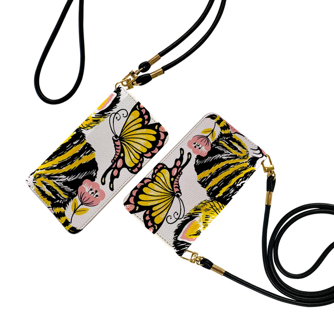 商品特徴・ショルダー付き手帳型スマホケース・シームレスな全面デザイン（内側は落ち着いたオフホワイト）・外側は高品質の人工革を使用・内側にはスマホを装着するケースが付属・機種専用のカメラホール仕様でケースを装着したままの撮影が可能・ワンセグや...