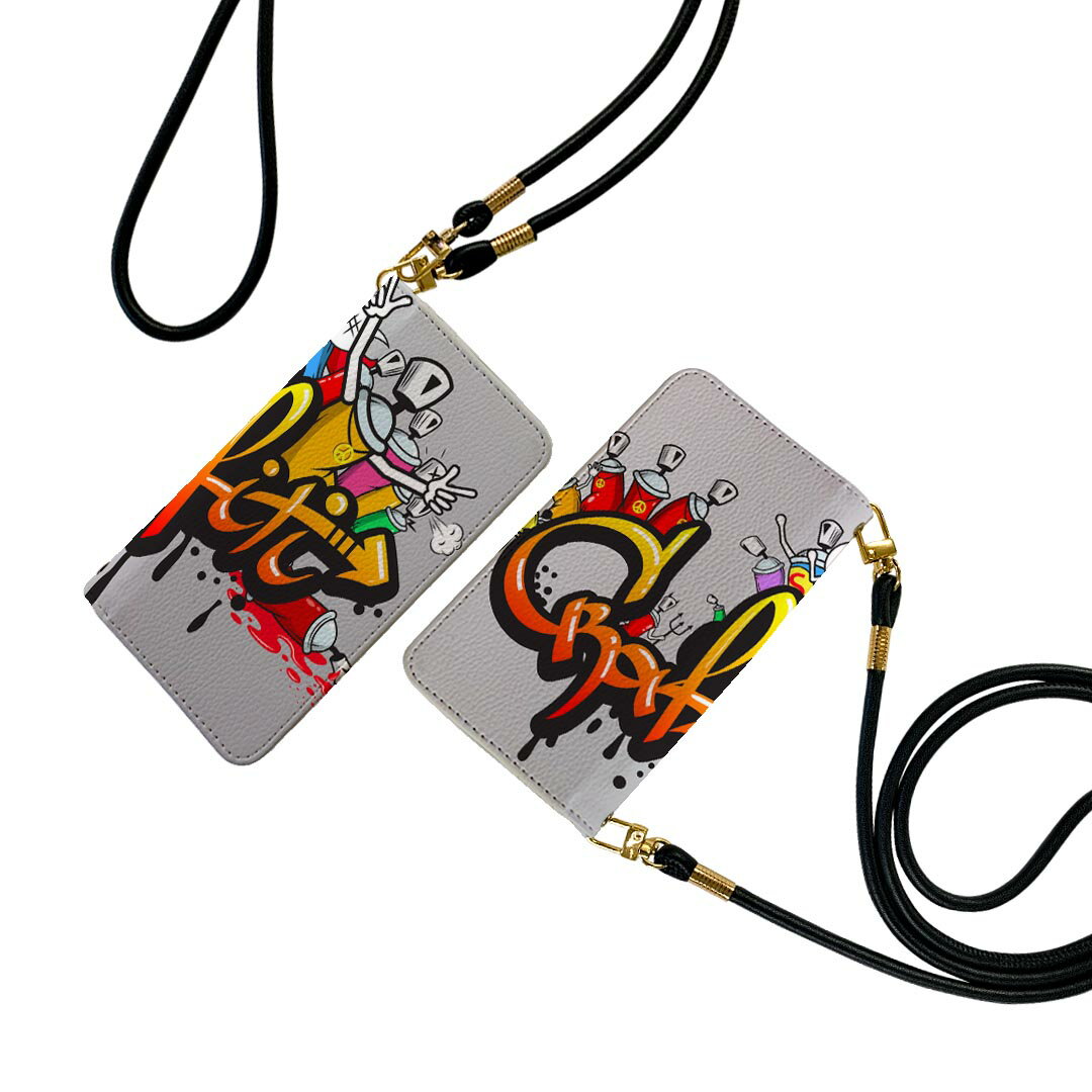 商品特徴・ショルダー付き手帳型スマホケース・シームレスな全面デザイン（内側は落ち着いたオフホワイト）・外側は高品質の人工革を使用・内側にはスマホを装着するケースが付属・機種専用のカメラホール仕様でケースを装着したままの撮影が可能・ワンセグや...