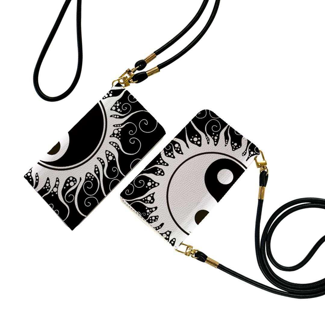 商品特徴・ショルダー付き手帳型スマホケース・シームレスな全面デザイン（内側は落ち着いたオフホワイト）・外側は高品質の人工革を使用・内側にはスマホを装着するケースが付属・機種専用のカメラホール仕様でケースを装着したままの撮影が可能・ワンセグや...