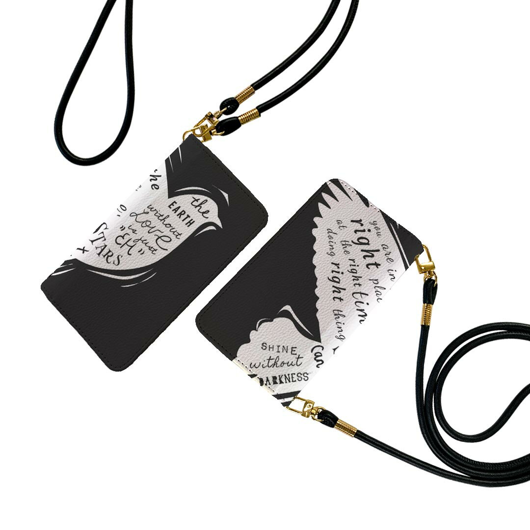 商品特徴・ショルダー付き手帳型スマホケース・シームレスな全面デザイン（内側は落ち着いたオフホワイト）・外側は高品質の人工革を使用・内側にはスマホを装着するケースが付属・機種専用のカメラホール仕様でケースを装着したままの撮影が可能・ワンセグや...