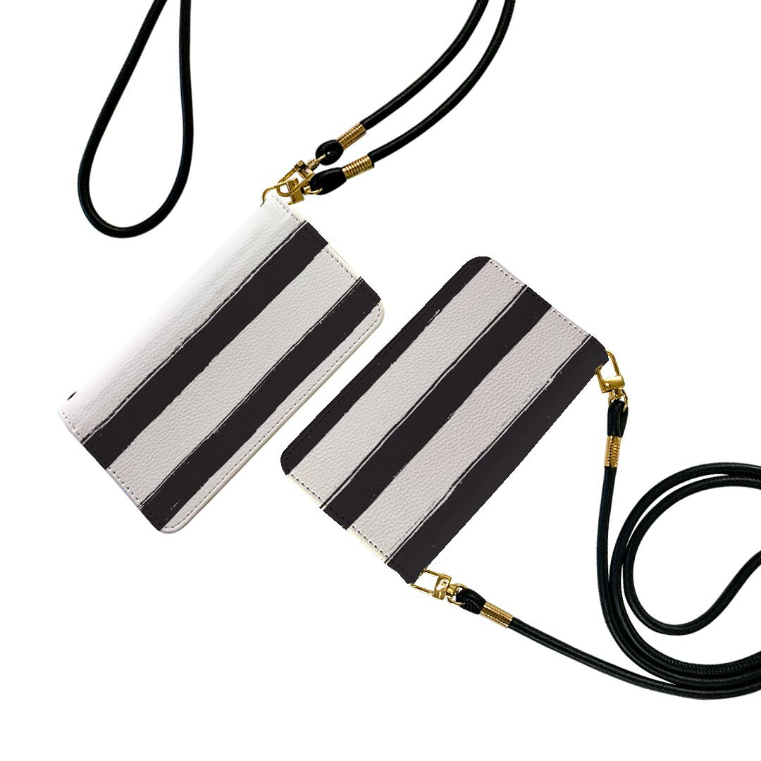 商品特徴・ショルダー付き手帳型スマホケース・シームレスな全面デザイン（内側は落ち着いたオフホワイト）・外側は高品質の人工革を使用・内側にはスマホを装着するケースが付属・機種専用のカメラホール仕様でケースを装着したままの撮影が可能・ワンセグや...